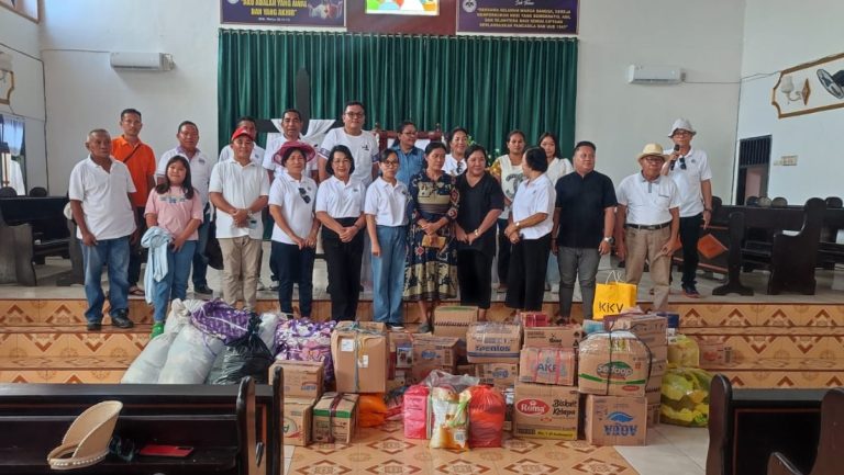 GMIM Galilea Malalayang Dua Serahkan Bantuan Untuk Jemaat di Bitung ...