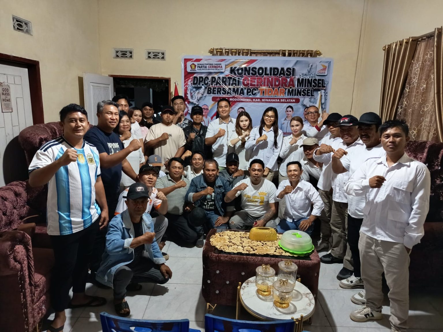 Esther Kalangi Pimpin Langsung Konsolidasi Partai Gerindra Minsel di ...